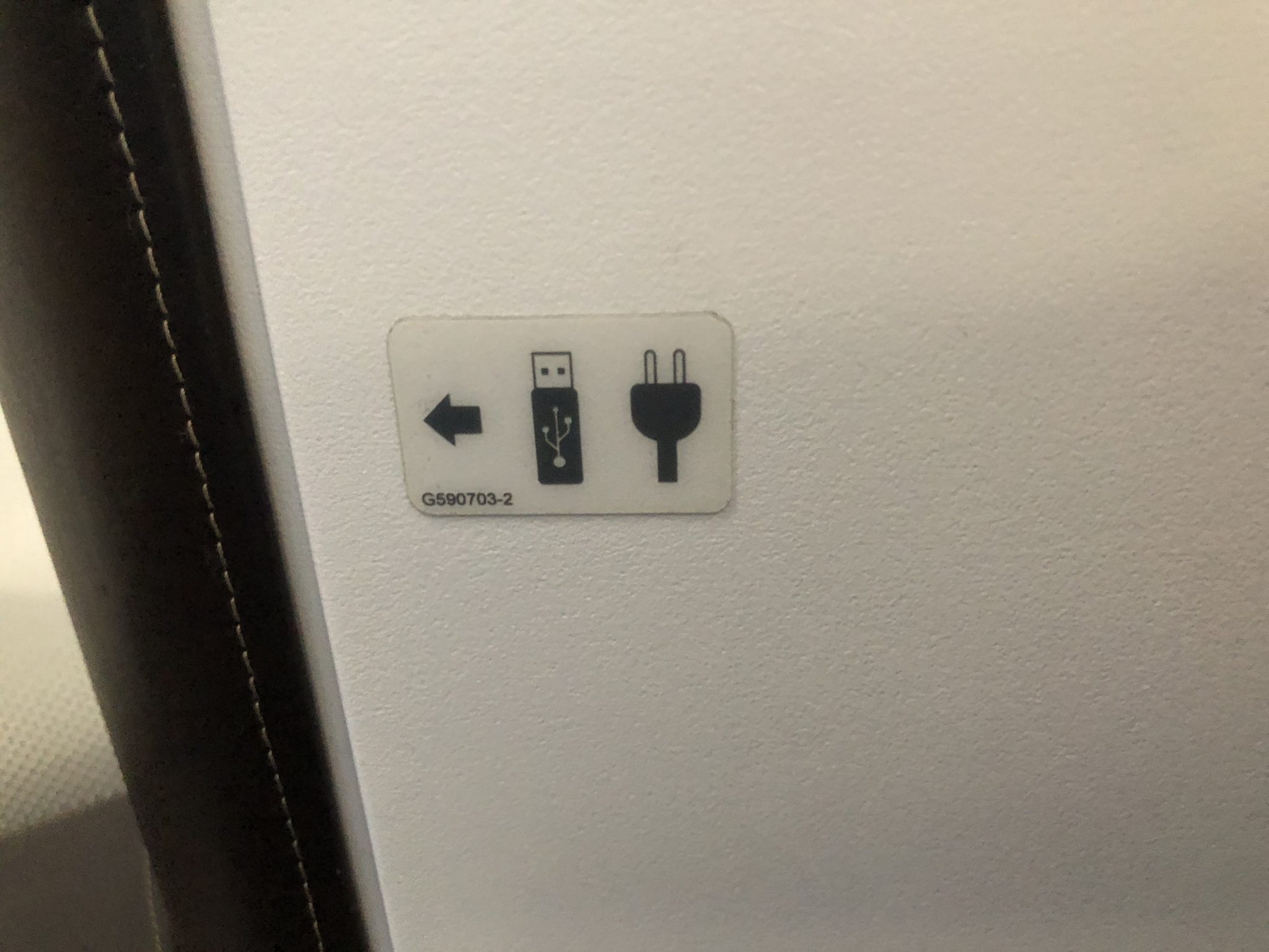 Business Class Review : KLMオランダ航空(KL) KL809 クアラルンプール(KUL) – ジャカルタ(CGK ...