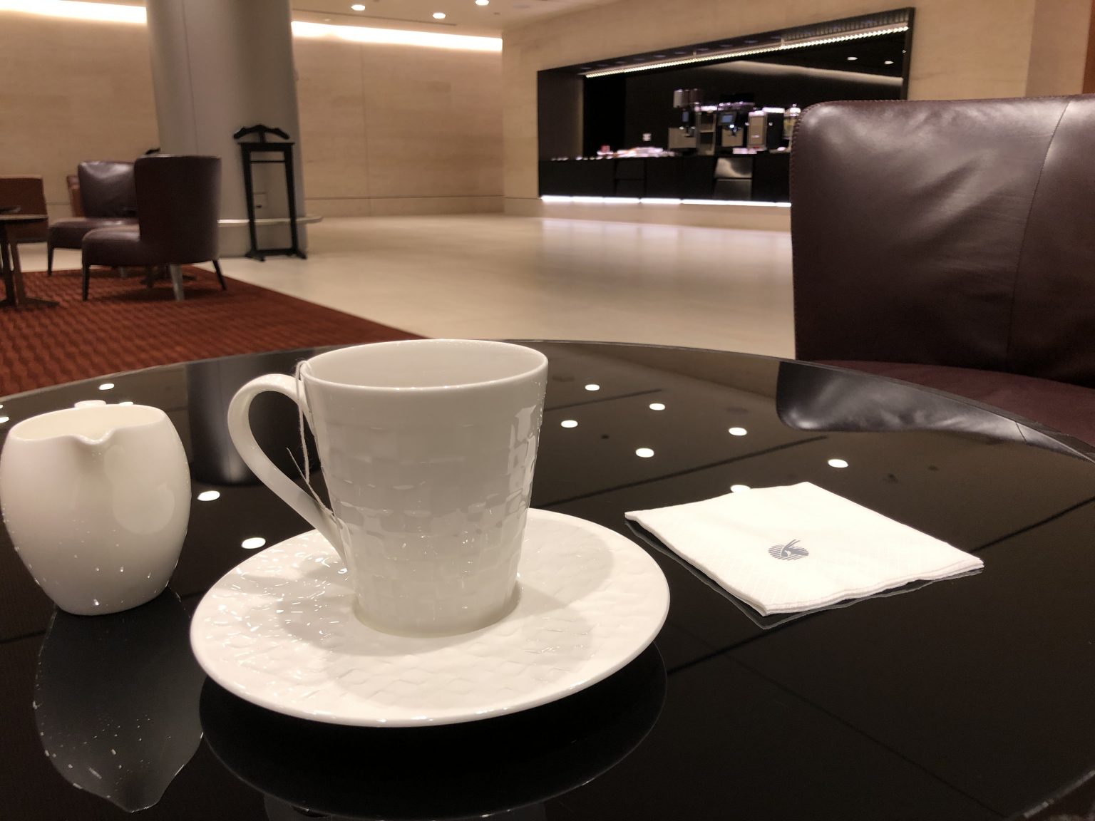 First Class Review : カタール航空(QR) QR834 ドーハ(DOH) – バンコク(BKK) Airbus A380 ...